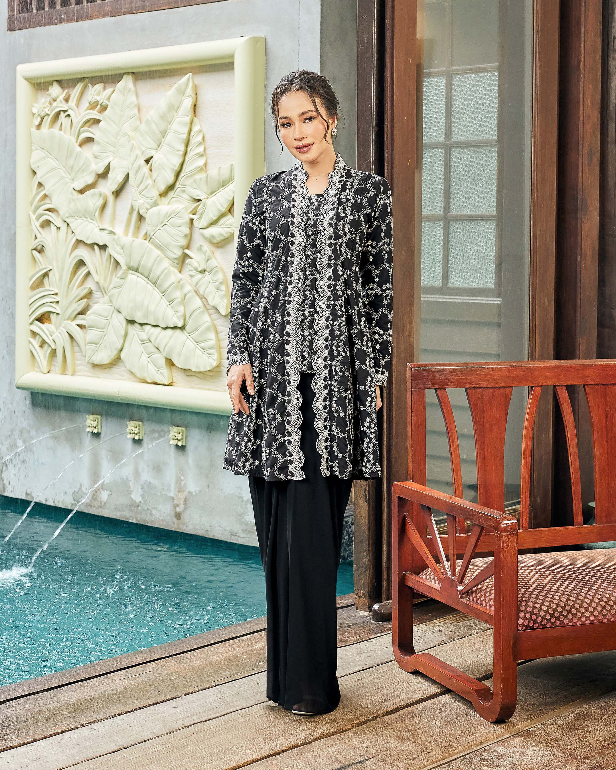 Deenara | Your Favourite Ready-to-Wear Kurung | #deenaralebaran2024 Embroidery Series Romesa ...